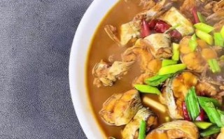鳐鱼怎么做好吃_鳐鱼做法视频教程