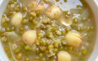 莲子绿豆粥的做法大全_莲子绿豆粥怎么煮最解暑