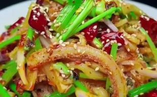 凉拌牛肚怎么做_凉拌牛肚的配料有哪些