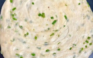 葱花千层饼怎么做又软又好吃_葱花千层饼怎么和面才松软