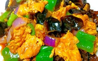 洋葱木耳怎么炒好吃_洋葱木耳凉拌做法