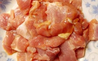 肉炒秋葵用不用水煮_秋葵焯水还是不焯水