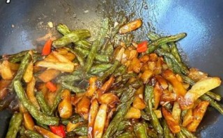 干煸豆角土豆条怎么做_家常干煸豆角土豆条做法