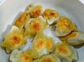 速冻锅贴饺子怎么煎不破皮_速冻锅贴饺子要解冻吗