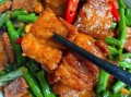 家常豆角炒肉怎么做好吃_豆角炒肉先炒肉还是先炒豆角