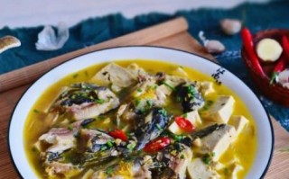 嘎鱼炖豆腐怎么做_嘎鱼炖豆腐需要焯水吗