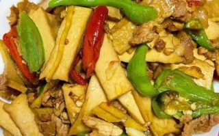香干肉丝怎么炒好吃_香干炒肉要不要焯水