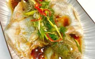 清蒸鲈鱼水开了放还是冷水放_蒸鱼正确步骤