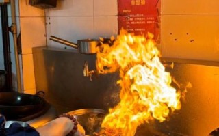 高级厨师炒菜视频_如何在家复刻大师级锅气