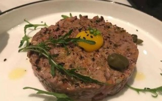 憨豆吃鞑靼牛肉_会不会拉肚子