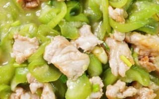 炒丝瓜怎么做好吃又简单_丝瓜不黑不软塌的秘诀