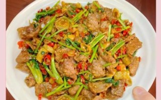 香菜和什么一起炒好吃_香菜炒牛肉怎么做