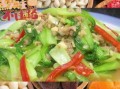 青菜怎么炒不变色_菜饭青菜不发黄技巧