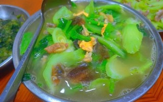 芥菜汤有什么功效_芥菜汤怎么煮最营养