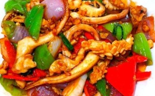 爆炒鱿鱼头怎么做_爆炒鱿鱼头焯水还是不焯水