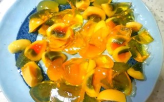 凉拌变蛋怎么做才正宗_变蛋凉拌要不要焯水