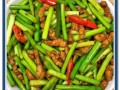 蒜薹炒肉怎么炒才嫩_蒜薹炒肉好吃窍门