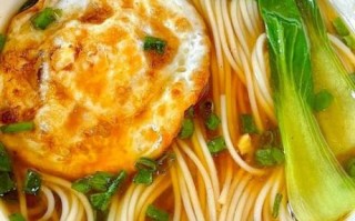 青菜鸡蛋面怎么做好吃_青菜鸡蛋面汤鲜不腥的秘诀