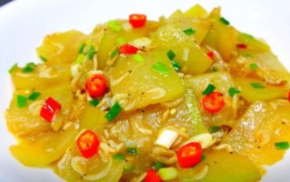 虾皮炒冬瓜怎么做_冬瓜炒虾皮要不要焯水