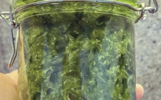 韭菜花酱怎么做_韭菜花酱保存多久