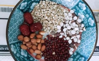 红豆薏米粥的正确做法_红豆薏米粥的禁忌人群