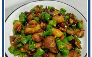 辣炒鸡丁怎么做_家常辣炒鸡丁用什么辣椒