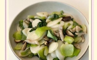 青菜炒年糕怎么做_青菜炒年糕家常做法