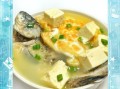 鲫鱼豆腐汤怎么做_鲫鱼豆腐汤的家常做法视频