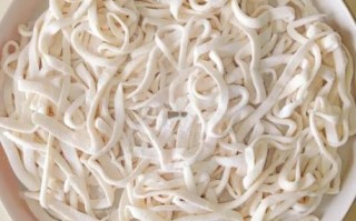 手擀面怎么做才筋道_手擀面用什么面粉最好