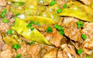 铁锅排骨炖豆角怎么做_铁锅炖豆角排骨的家常做法
