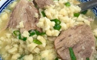 羊肉泡馍是哪个地方的特色_西安羊肉泡馍正宗做法