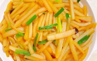 白萝卜丝怎么炒才好吃_白萝卜丝炒什么最香