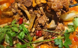 羊蝎子火锅怎么做_羊蝎子火锅底料配方