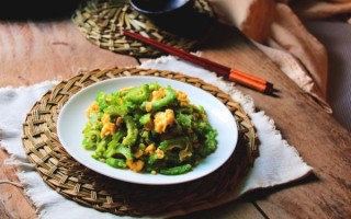 苦瓜炒蛋为什么不能吃_苦瓜炒蛋的危害