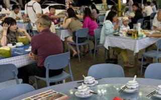 珍宝蟹一般多少斤_一只多大才够吃