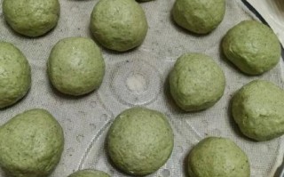 贵州清明粑粑怎么做_清明粑粑家庭做法