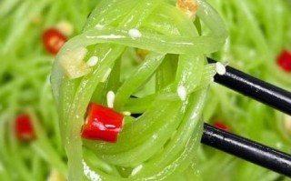 炝莴笋丝怎么做好吃_炝莴笋丝要不要焯水