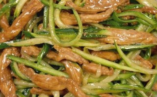 黄瓜炒肉丝怎么炒才脆嫩_黄瓜炒肉丝家常做法步骤