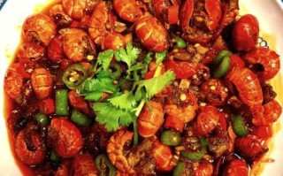 小龙虾尾怎么做好吃又简单_懒人版香辣做法