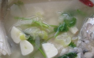 鲳鱼汤的做法大全窍门_鲳鱼汤怎么炖不腥