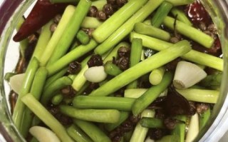 正宗蒜苔的腌制方法_蒜苔怎么腌才脆爽