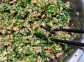 荠菜肉饺子馅怎么做_荠菜饺子馅怎么调才鲜嫩