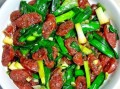 风味腊肠怎么炒好吃_腊肠炒什么配菜最香