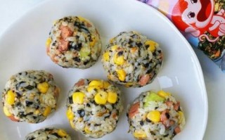 白饭怎么做饭团_白饭做日式饭团步骤