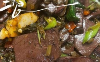 猪血怎么煮好吃又简单_猪血最简单的家常做法