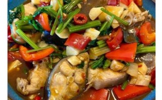大蒜烧鲶鱼怎么做_鲶鱼去腥技巧