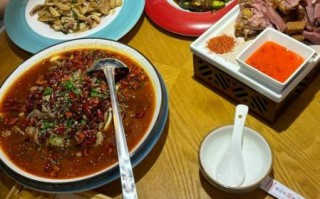 聚餐吃什么好_如何拍出氛围感聚餐照