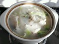 鲈鱼怎么炖汤好喝_鲈鱼炖汤放什么食材最营养