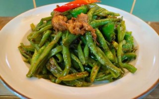 素炒豆角怎么炒才好吃_素炒豆角用焯水吗