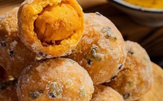 蛋黄酥蛋黄怎么处理才沙_咸蛋黄起沙技巧